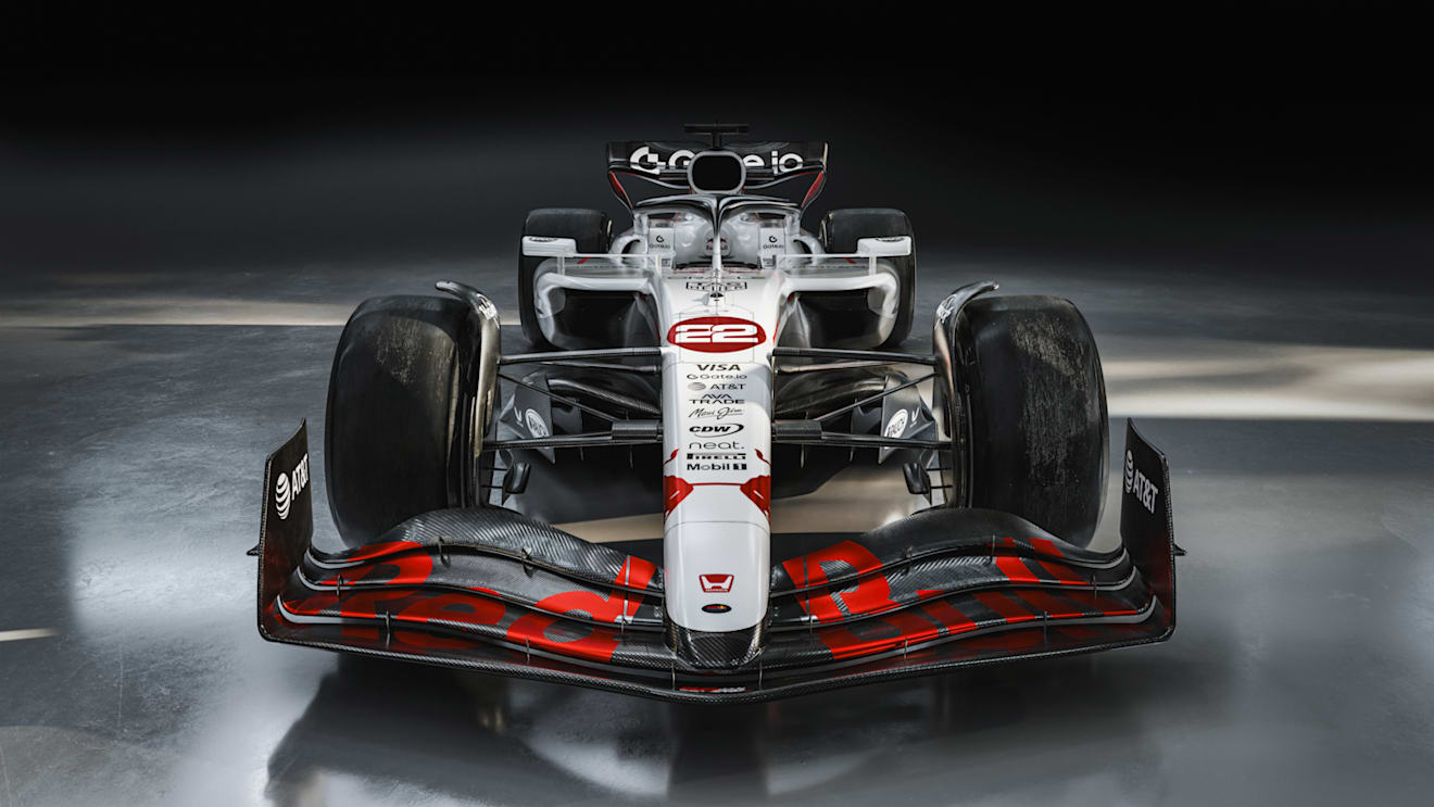 GALLERY: Red Bull unveil special white and red livery for Japanese Grand Prix | Formula 1®